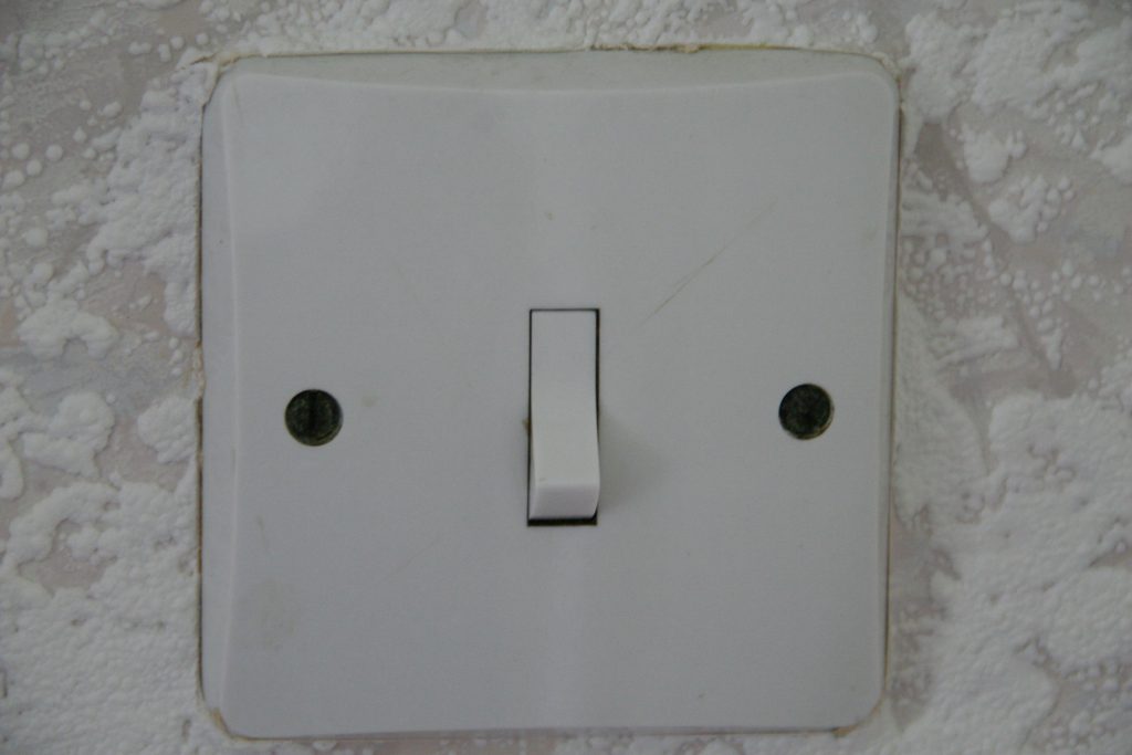 British Lightswitch Face | Staubvision